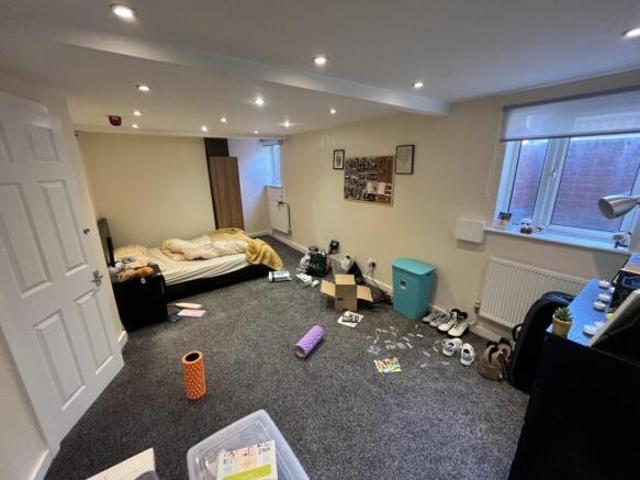 3 bedroom terraced house for rent in Argie Road, Leeds, West Yorkshire, LS4