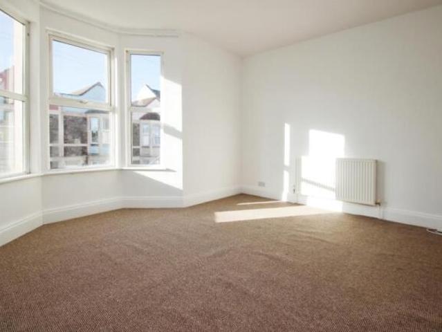 3 bedroom terraced house for rent in Argus Road Bedminster, BS3