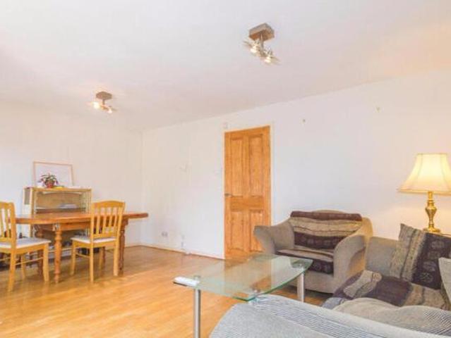 3 Bedroom Terraced House For Rent In Argyle Way