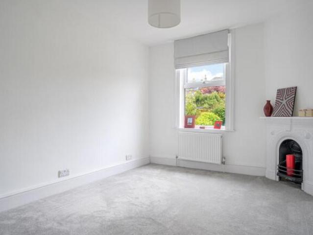 3 bedroom terraced house for rent in Arlington Road Oldfield Park BA2