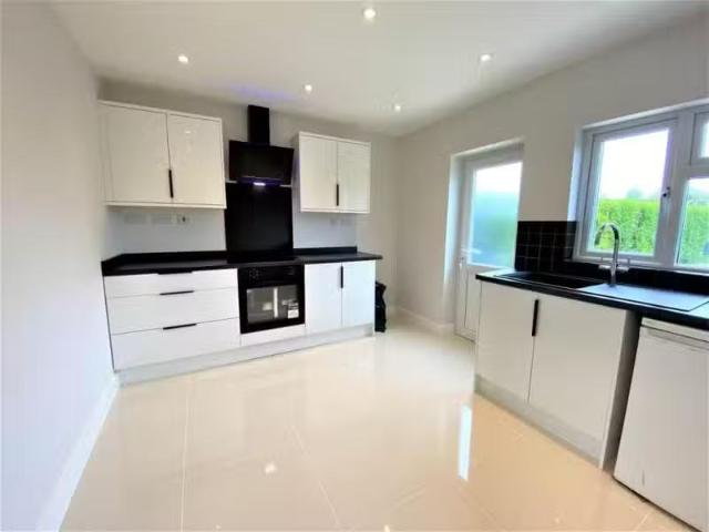 3 bedroom terraced house for rent in Ascot Road, Southmead, Br.