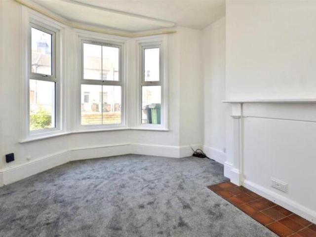 3 bedroom terraced house for rent in Ashford Road, Eastbourne, BN21