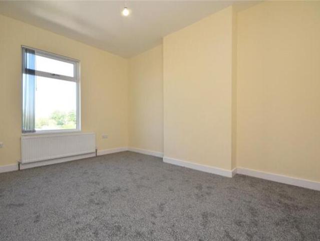 3 bedroom terraced house for rent in Ashton Terrace, Robin Hood, Wakefield, West Yorkshire, WF3
