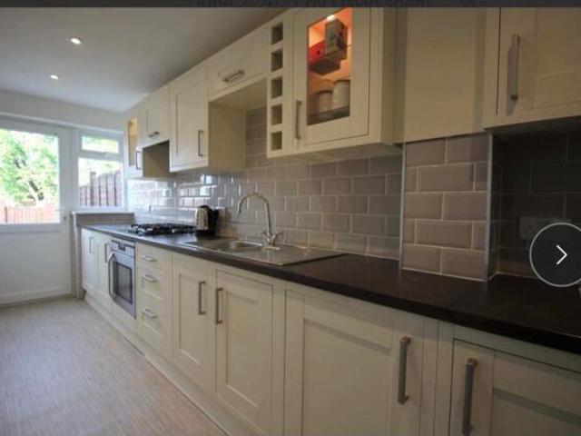 3 bedroom terraced house for rent in Atherstone Close, Cheltenham, GL51
