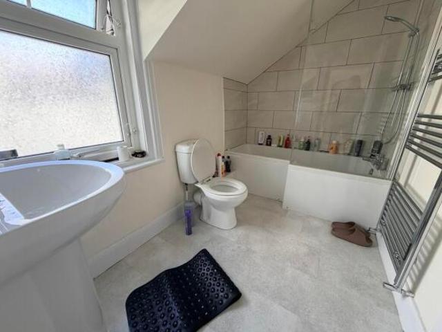 3 bedroom terraced house for rent in Avenue Lane, Eastbourne, BN21