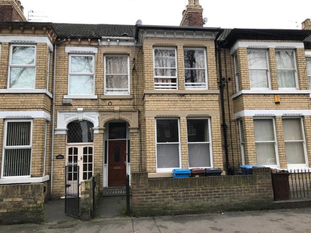 3 bedroom terraced house for rent in Boulevard, Hull, HU3