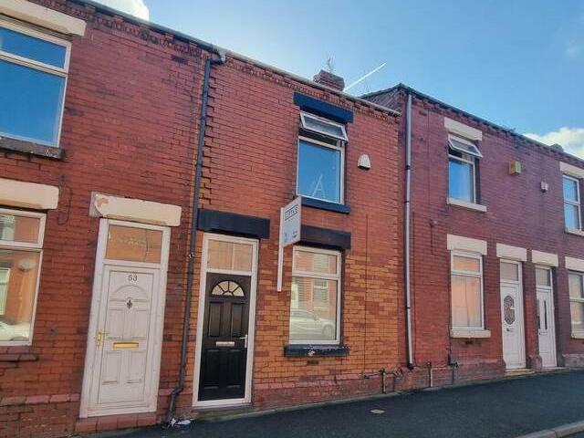 3 bedroom terraced house for rent in Borough Road St Helens WA10