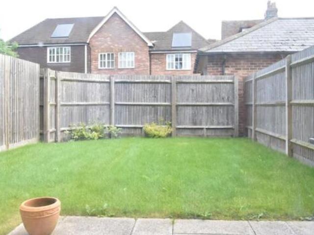 3 bedroom terraced house for rent in Bakers Yard, Harrietsham, Maidstone, ME17