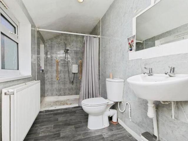 3 bedroom terraced house for rent in Balfour Road, DERBY, DE23