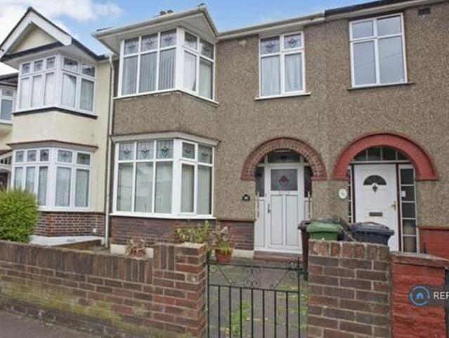 3 Bedroom Terraced House For Rent In Barking