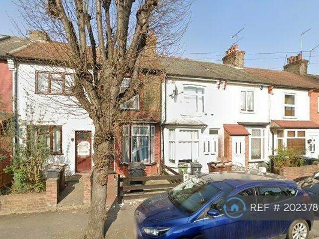 3 Bedroom Terraced House For Rent In Barking
