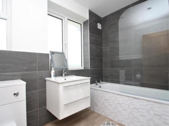 3 bedroom terraced house for rent in Barrington Road, Goring by sea, BN12 4SB, BN12
