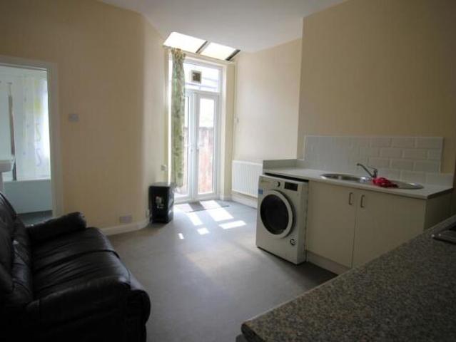 3 bedroom terraced house for rent in Beveridge Street, Manchester, Greater Manchester. M14 7NN, M14