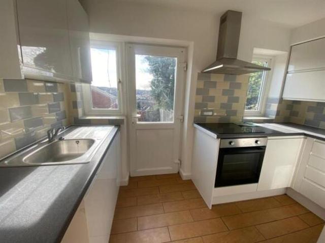 3 bedroom terraced house for rent in Beacon Road, Chatham, ME5