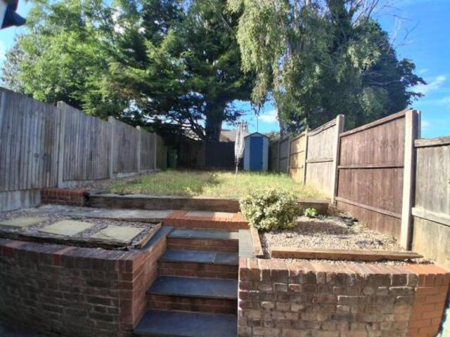 3 bedroom terraced house for rent in Beaumont Road, ME16