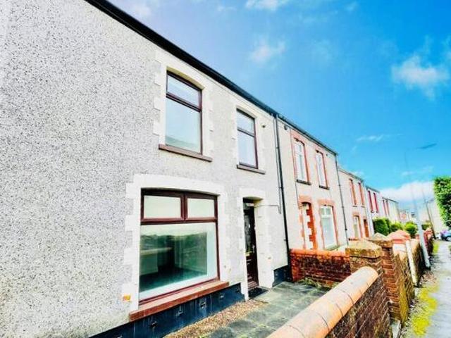 3 Bedroom Terraced House For Rent In Beaufort