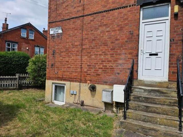 3 bedroom terraced house for rent in Beechwood Grove, Burley, LEEDS, LS4 2LT, LS4