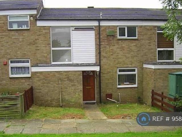 3 bedroom terraced house for rent in Beecroft Close Canterbury CT2