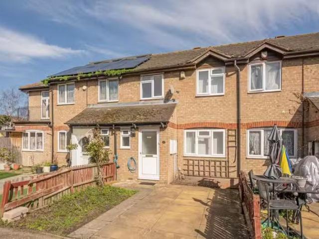 3 bedroom terraced house for rent in Belgrave Walk, Mitcham, CR4
