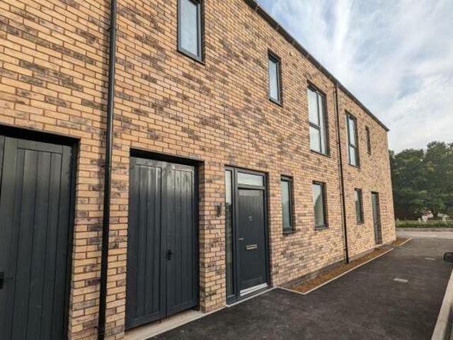 3 Bedroom Terraced House For Rent In Belgrave Village