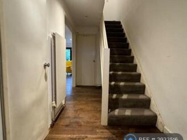 3 bedroom terraced house for rent in Belmont Park Close, London, SE13