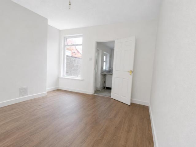3 bedroom terraced house for rent in Belsize Avenue, Peterborough, PE2