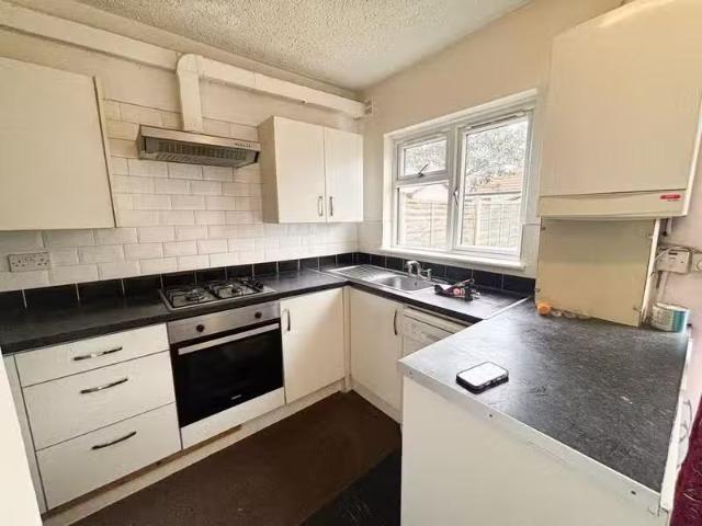 3 bedroom terraced house for rent in Belvedere Avenue, Ilford.