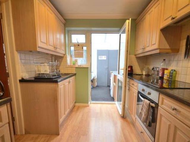3 bedroom terraced house for rent in Bendon Way Rainham ME8