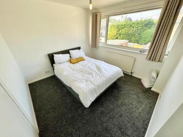 3 bedroom terraced house for rent in Bennet Court, LEEDS, LS15
