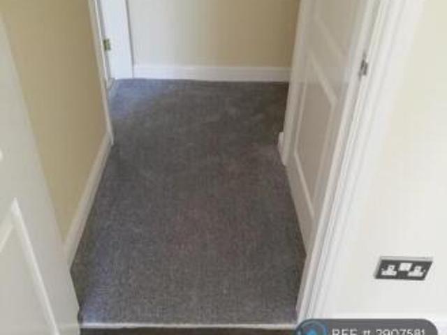 3 bedroom terraced house for rent in Benton Drive, Chester, CH2