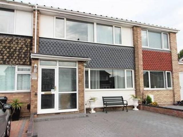 3 bedroom terraced house for rent in Binness Way Farlington PO6