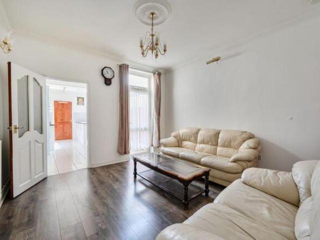 3 bedroom terraced house for rent in Birmingham Road, Wolverhampton, WV2