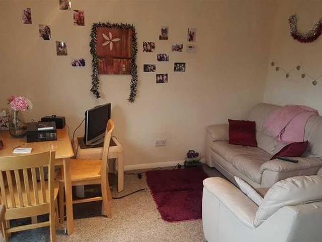 3 bedroom terraced house for rent in Bishops Way Canterbury CT2