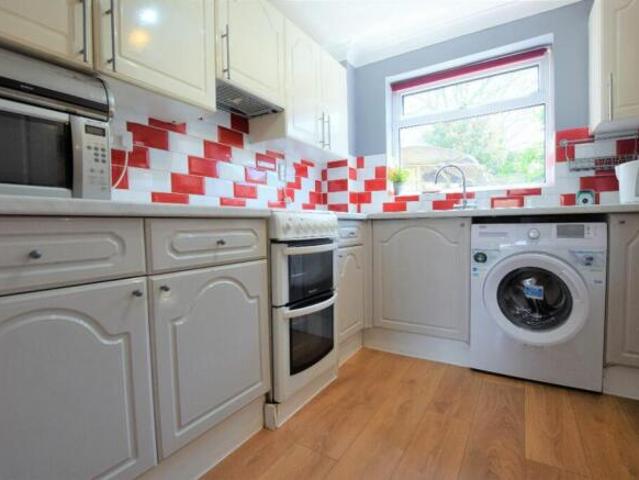 3 bedroom terraced house for rent in Bishops Way St. Dunstans, CT2