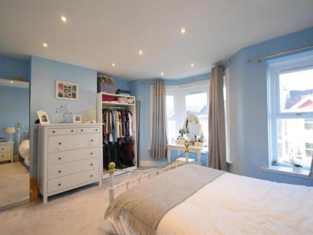 3 bedroom terraced house for rent in Bloomfield Road, Bristol, BS4