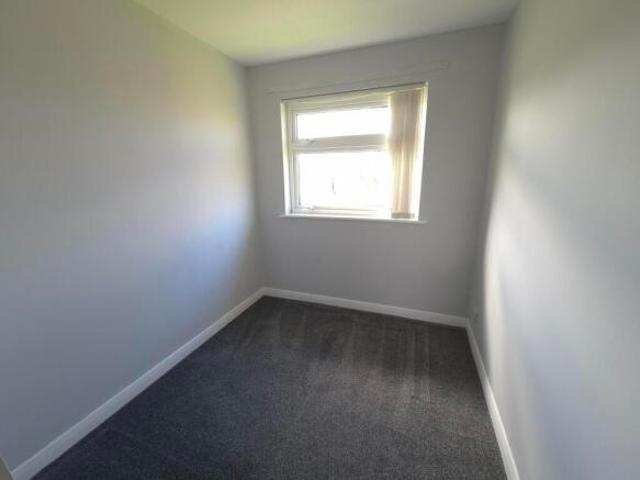 3 bedroom terraced house for rent in Brunton Walk, Kingston Park, NE3