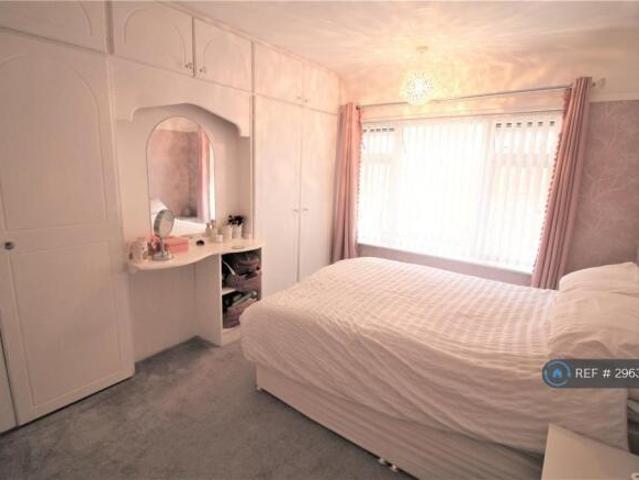 3 bedroom terraced house for rent in Bradville Road, Liverpool, L9