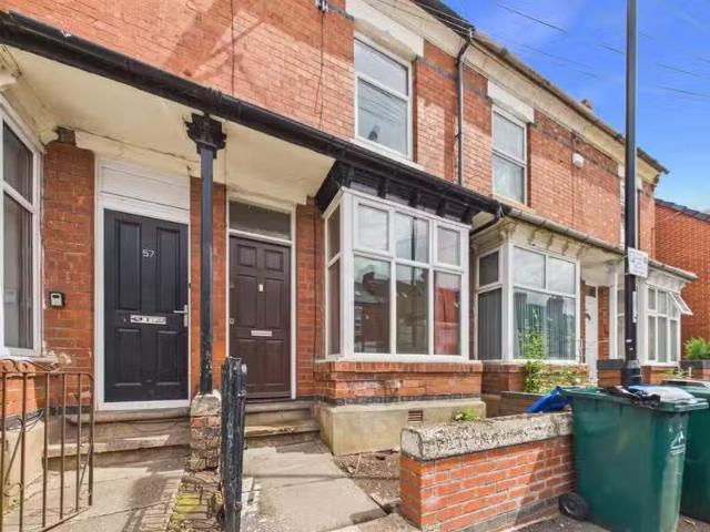 3 bedroom terraced house for rent in Bramble Street, Coventry.