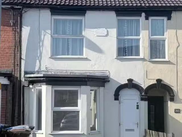 3 bedroom terraced house for rent in Bramford Road, Ipswich, IP1