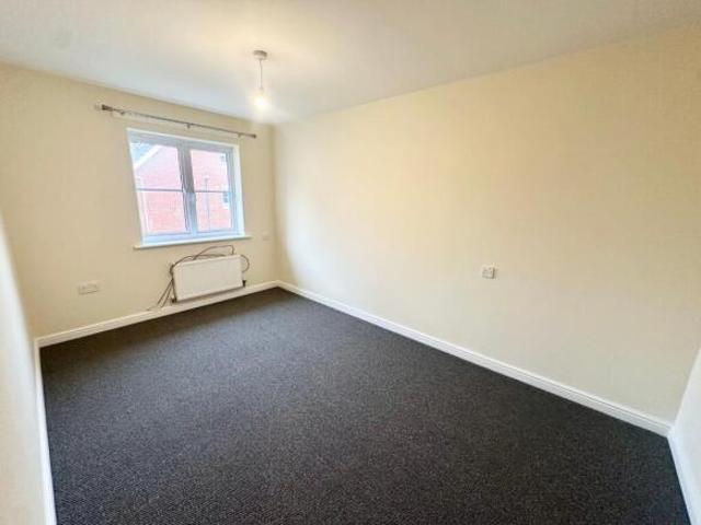 3 bedroom terraced house for rent in Bratton Drive, Nottingham, Nottinghamshire, NG5 5UL, NG5