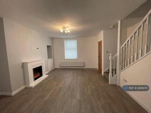 3 bedroom terraced house for rent in Briar Edge, Newcastle Upon Tyne, NE12