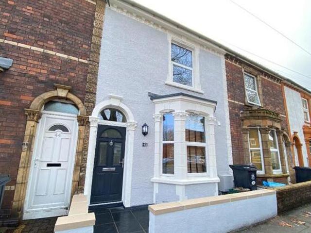 3 Bedroom Terraced House For Rent In Bristol