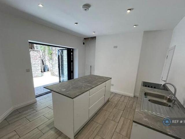 3 Bedroom Terraced House For Rent In Bristol