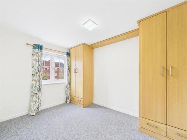 3 bedroom terraced house for rent in Britton Gardens, Kingswood, BS15