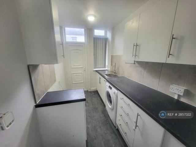 3 bedroom terraced house for rent in Broomfield Road, Liverpool, L9
