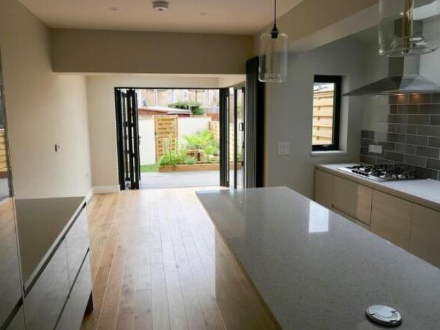 3 bedroom terraced house for rent in Brooklyn Road, Bath, Somerset, BA1