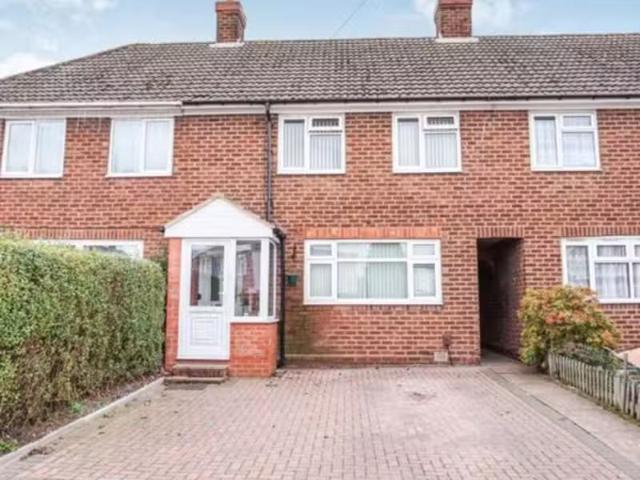 3 bedroom terraced house for rent in Brompton Road, Great Barr.