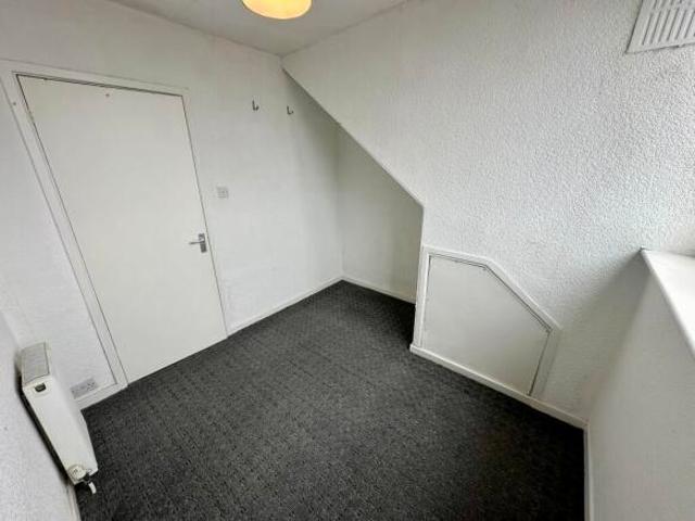 3 bedroom terraced house for rent in Brownhill Avenue, LEEDS, LS9