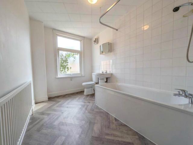 3 bedroom terraced house for rent in Browning Street, Leicester, LE3