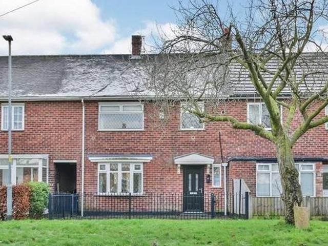 3 bedroom terraced house for rent in Button Lane Manchester M23
